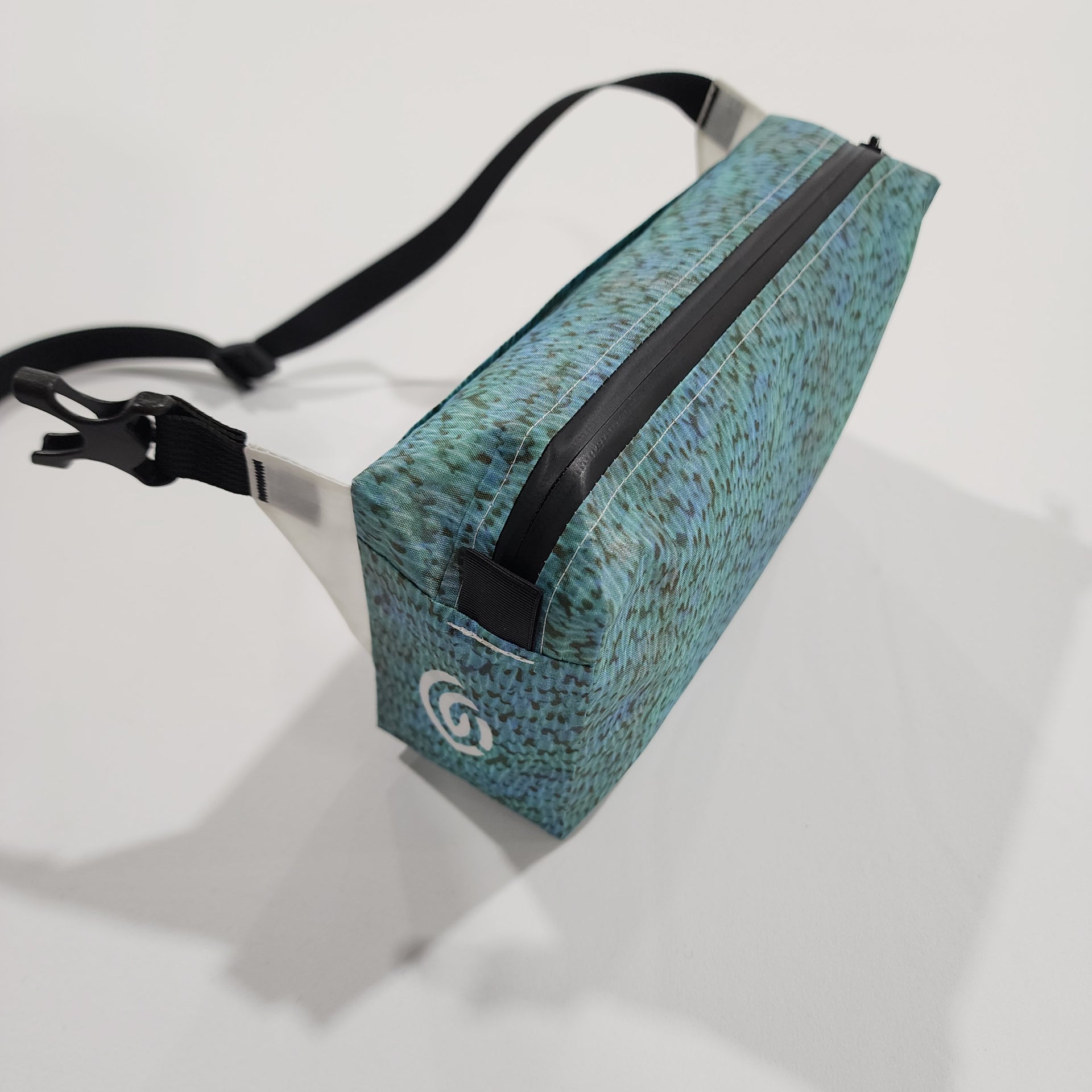 The Ultralight Fanny Pack v1.5 - "Sharkskin" – High Tail Designs